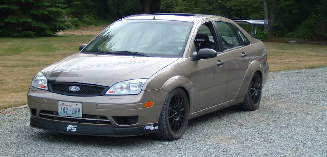 The 2005 Ford Focus ZX4 ST Lives In The Shadow Of The Focus SVT - Right ...