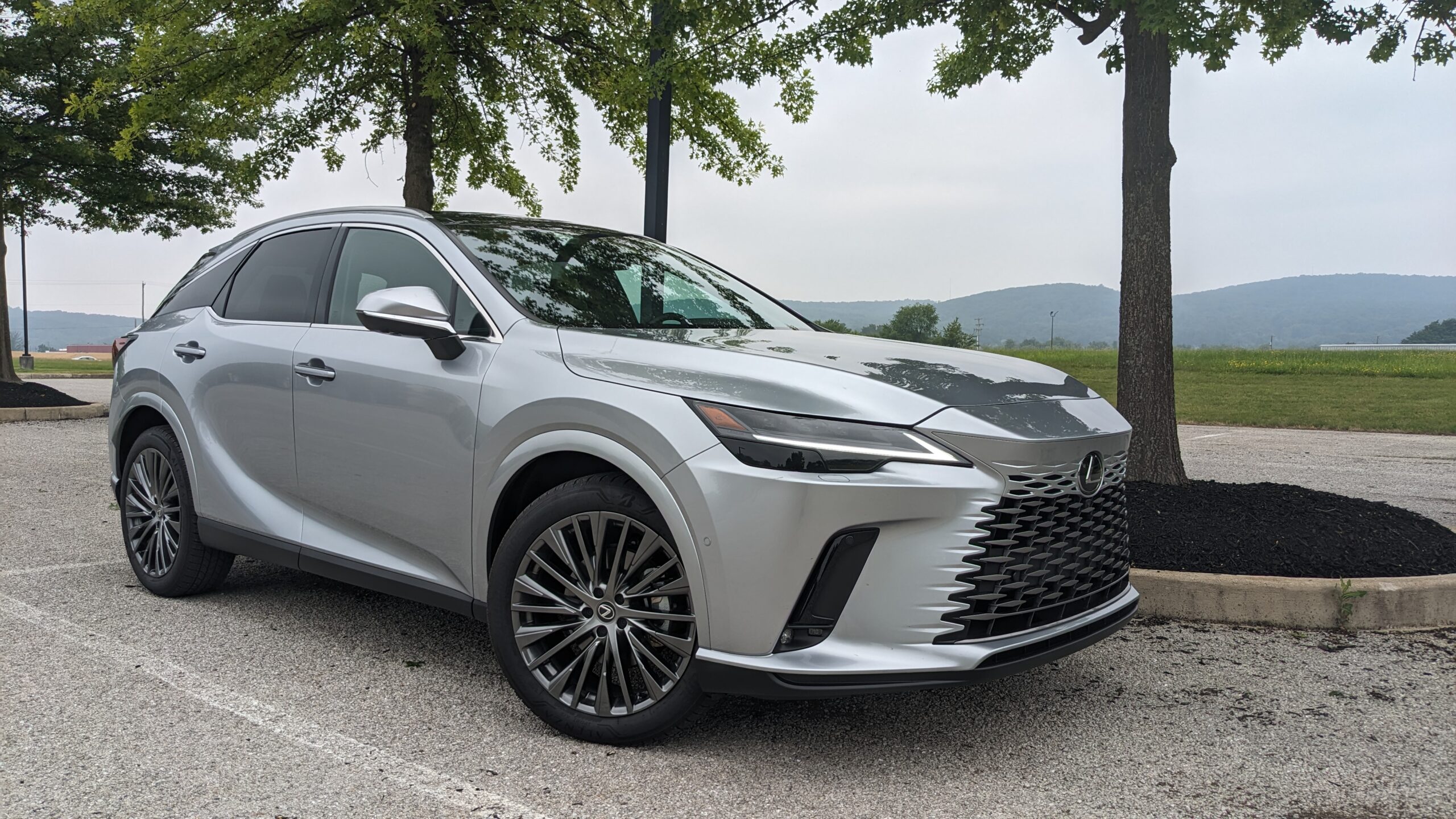 2023 Lexus RX 350h: Pros and Cons - Right Foot Down