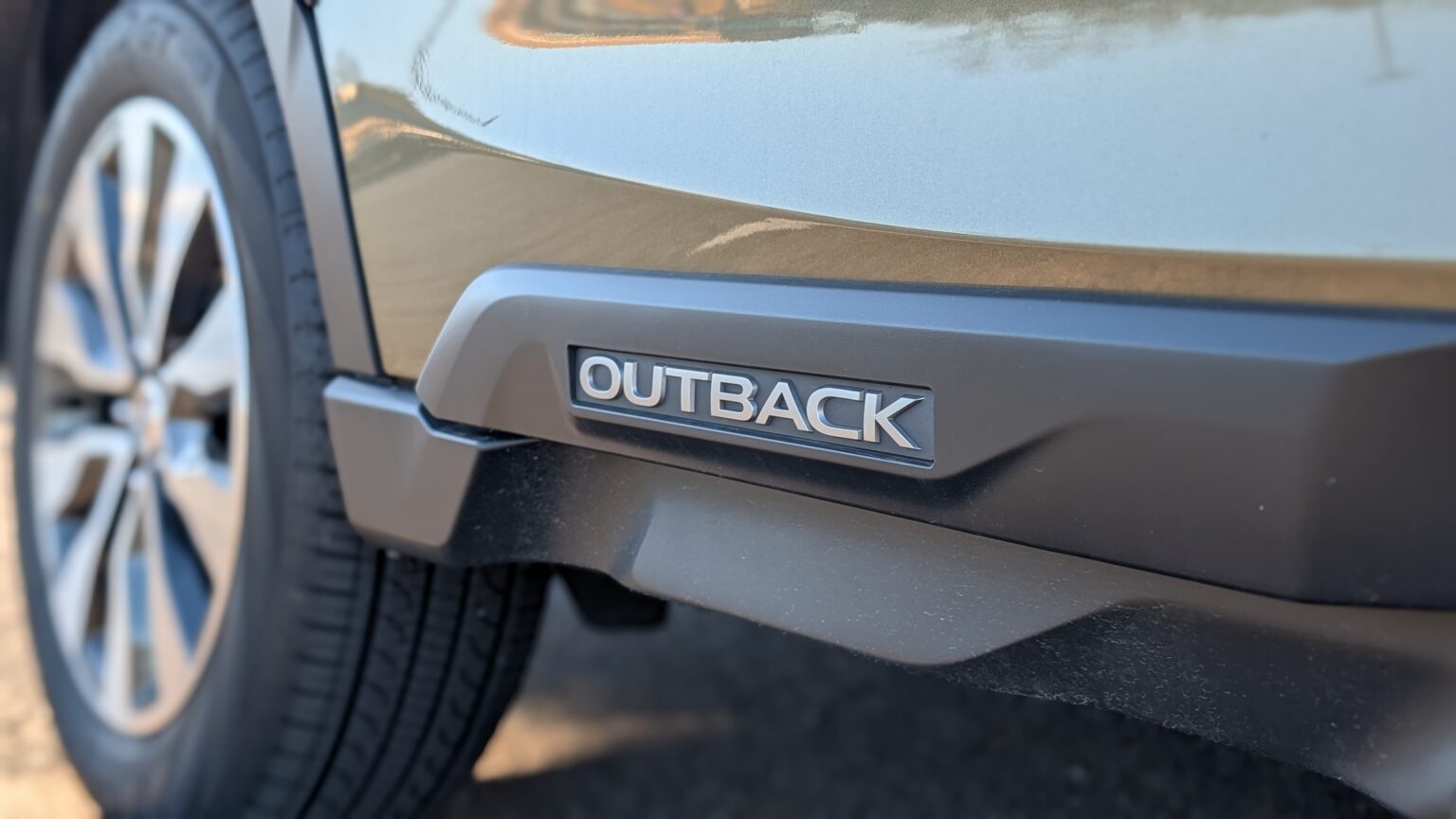 2025 Subaru Outback Touring XT: Pros and Cons - Right Foot Down